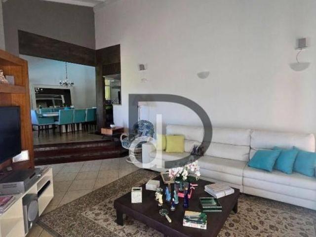 Casa com 4 dormitórios sendo 2 suites à venda, 467 m² por R$ 3.100.000 Marambaia Vinhedo/SP