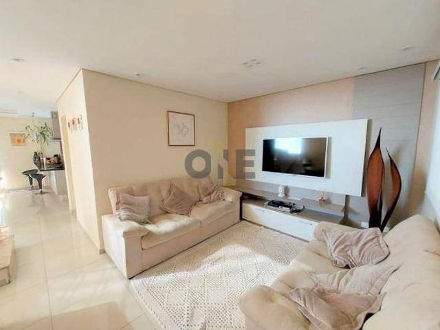 Casa com 4 dormitórios, sendo 2 suítes à venda Granja Viana Cotia/SP