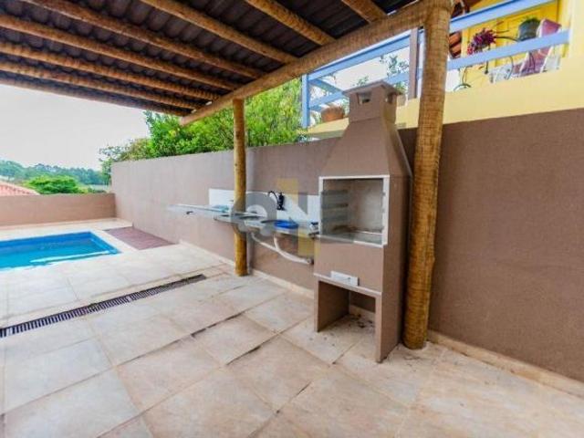 Casa com 4 dormitórios, sendo 2 suítes à venda Granja Viana Cotia/SP