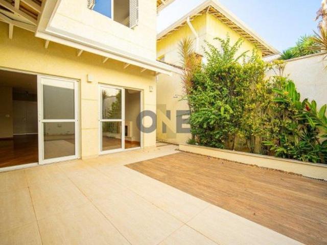 Casa com 4 dormitórios, sendo 2 suítes à venda Granja Viana Cotia/SP