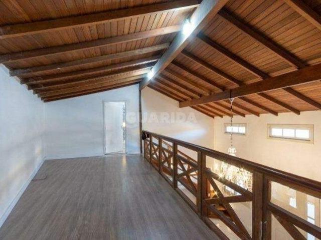 Casa com 4 dormitórios, sendo 2 suítes, para alugar no bairro Ipanema. COD: 19973
