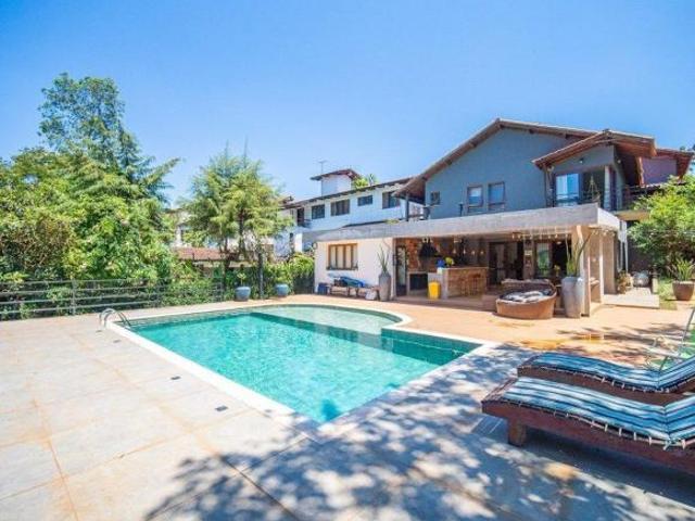 Casa com 4 dormitórios, sendo 2 suítes para venda Granja Viana Carapicuíba SP