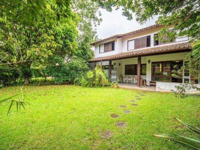 Casa com 4 dormitórios, sendo 2 suítes para venda Granja Viana Cotia SP