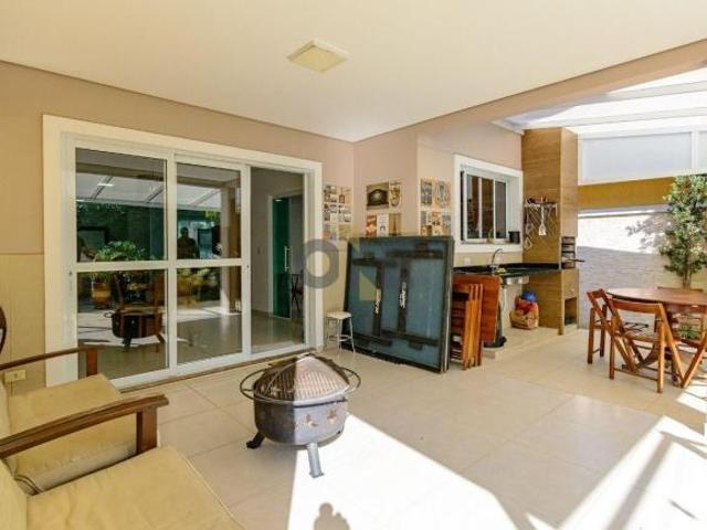 Casa com 4 dormitórios, sendo 3 suítes à venda Granja Viana Cotia/SP