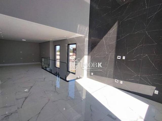 Casa com 4 dormitórios sendo 3 suítes  Home Office  4 vagas  235 m² Venda por R$ 2.200.000 ou Alu