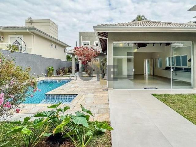 Casa com 4 dormitórios, sendo 4 suítes para venda Granja Viana Cotia SP