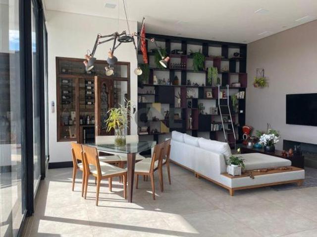 Casa com 4 dormitórios, sendo 4 suítes para venda Granja Viana Cotia SP