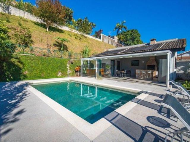 Casa com 4 dormitórios, sendo 4 suítes para venda Granja Viana Cotia SP