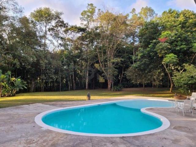 Casa com 4 dormitórios, sendo 4 suítes para venda Granja Viana Cotia/SP