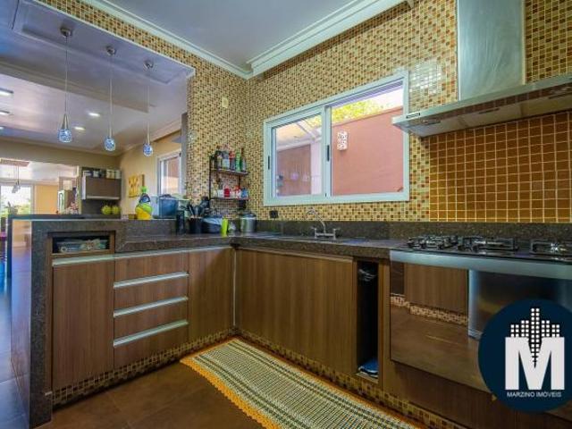 Casa com 4 dormitórios, sendo 4 suítes para venda Granja Viana Cotia/SP