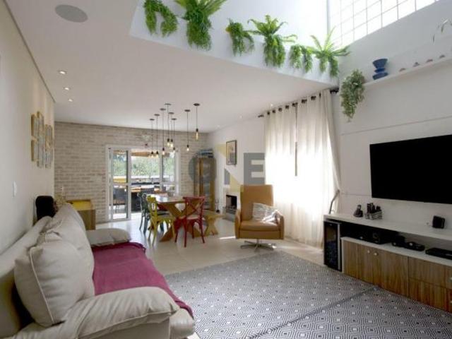 Casa com 4 dormitórios, sendo 4 suítes para venda Granja Viana Cotia/SP