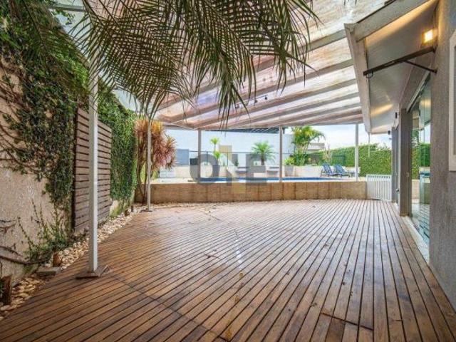 Casa com 4 dormitórios, sendo 4 suítes para venda ou locação Granja Viana Cotia SP