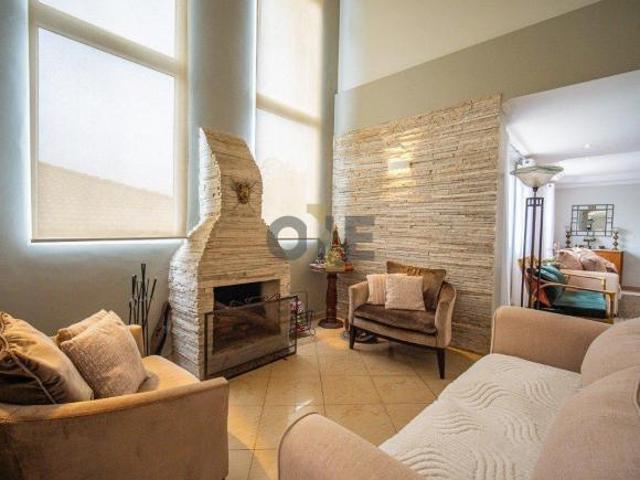 Casa com 4 dormitórios, sendo 4 suítes para venda ou locação Granja Viana Cotia SP
