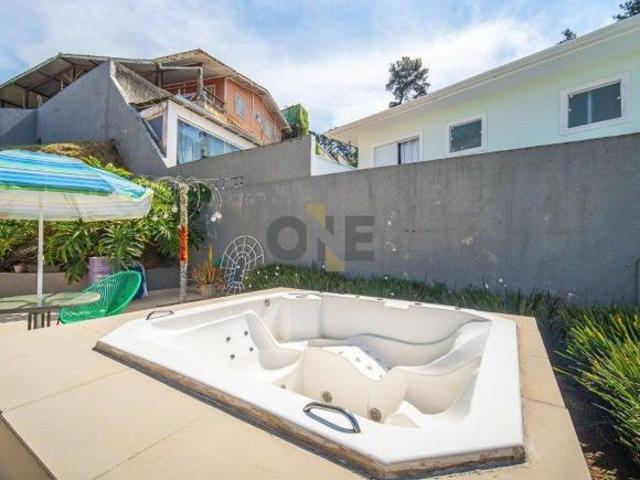 Casa com 4 dormitórios, sendo 4 suítes para venda ou locação Granja Viana Cotia SP