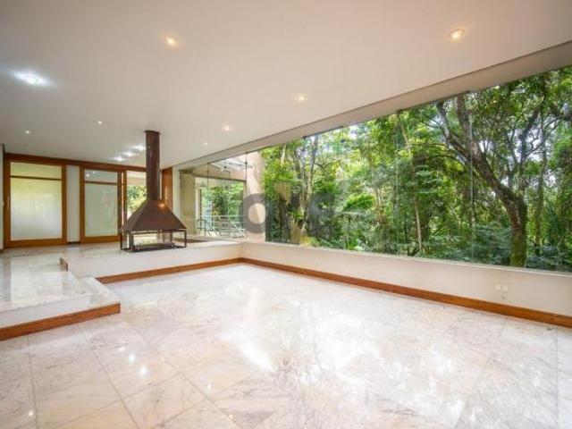 Casa com 4 dormitórios, sendo 4 suítes para venda na Granja Viana Cotia SP