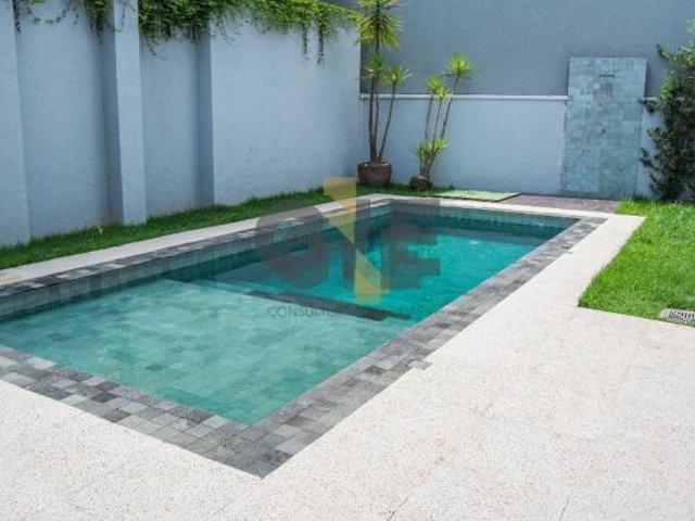 Casa com 4 dormitórios, sendo 4 suítes para venda na região Granja Viana Carapicuíba SP SP