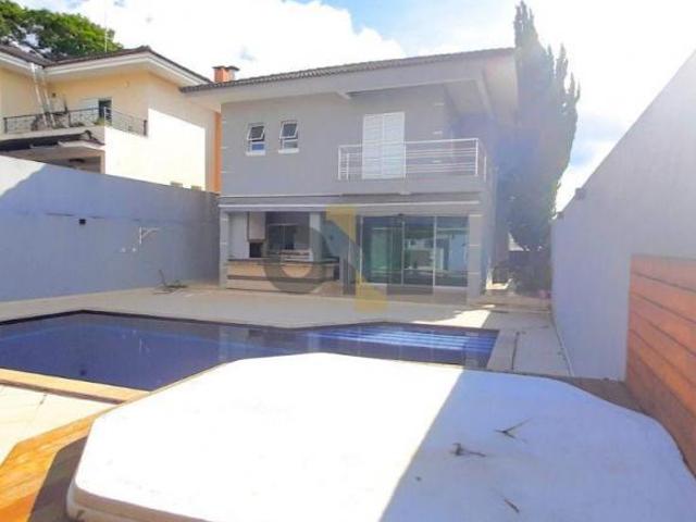 Casa com 4 dormitórios, sendo 4 suítes para venda na região Granja Viana Cotia