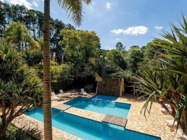 Casa com 4 dormitórios, sendo 4 suítes para venda na região Granja Viana Embu das Artes SP