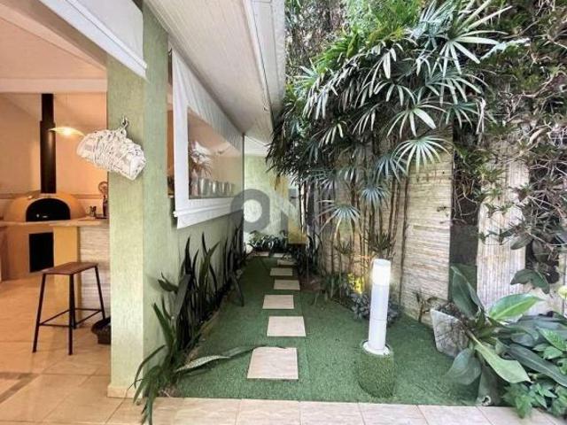 Casa com 4 dormitórios, sendo 4 suítes para venda na região Granja Viana Jandira SP