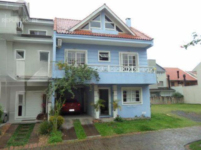 Casa com 4 dormitórios, 1 suíte, 260 m² privativos, 3 vagas no Ecoville