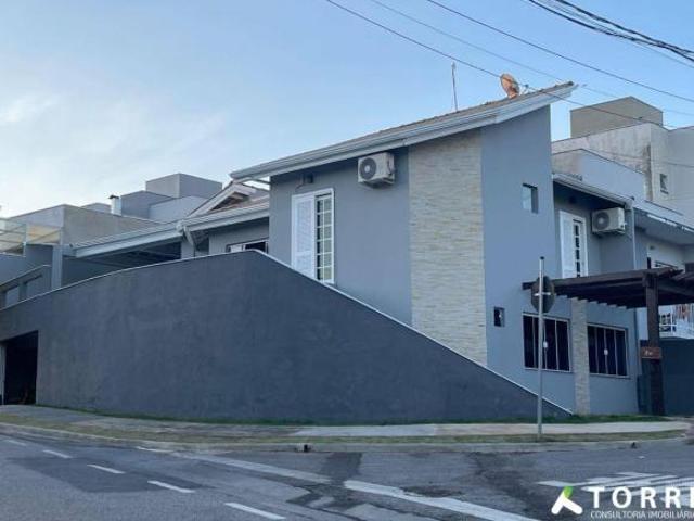 Casa com 4 dormitórios 1 Suíte à venda, 194 m² área construída Horto Florestal II Sorocaba/SP