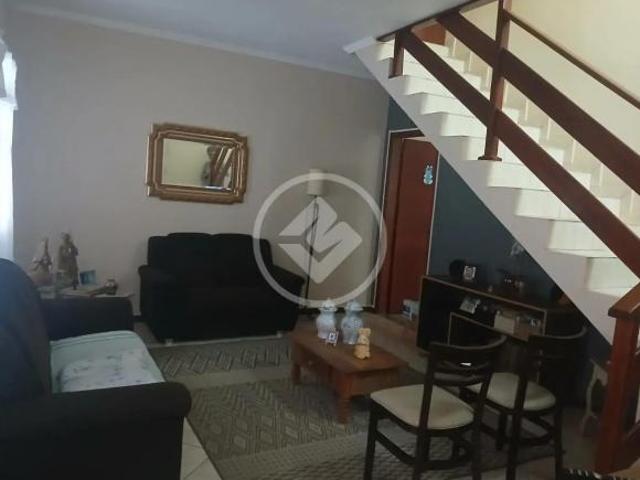 Casa com 4 dormitórios 1 suíte e uma edícula no fundo com cozinha americana