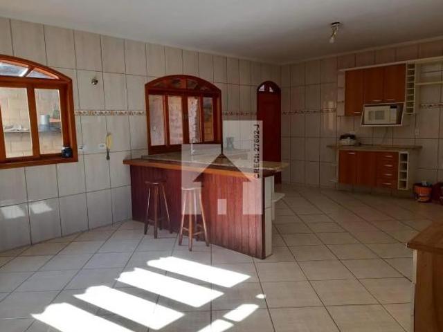 Casa com 4 dormitórios 1 suíte para venda ou permuta, edicula, piscina e churrasqueira 500m2 A/T