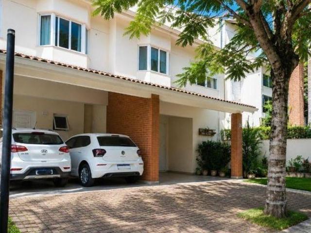 Casa com 4 Dormitórios 1 Suíte, Varanda Gourmet com Churrasqueira e Quintal à venda, 154 m² Quin