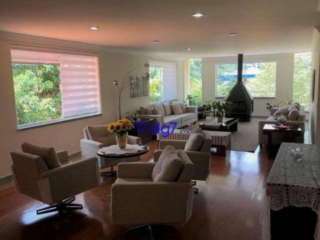 Casa com 4 dormitórios, 2 suítes à venda, 1.311 m², Granja Viana