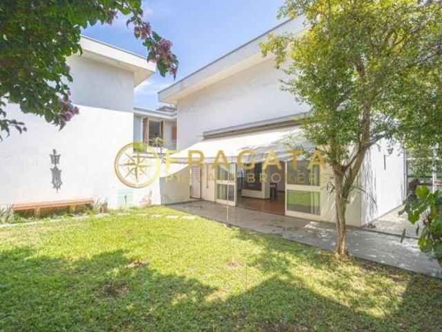 Casa com 4 dormitórios, 2 suítes, 4 vagas de garagem à venda, 343 m² Alto de Pinheiros São Paulo