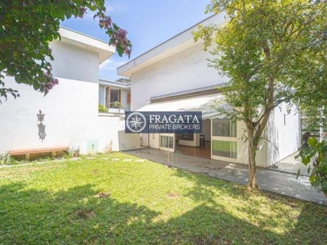 Casa com 4 dormitórios, 2 suítes, 4 vagas de garagem à venda, 343 m² Alto de Pinheiros São Paulo