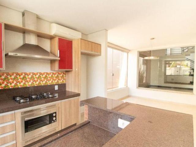 Casa com 4 dormitórios, 375 m² venda por R$ 2.100.000,00 ou aluguel por R$ 10.700,00/mês Royal P