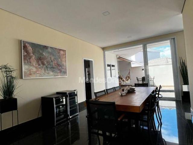 Casa com 4 dormitórios, 324 m² venda por R$ 2.100.000,00 ou aluguel por R$ 16.248,00/mês Parque