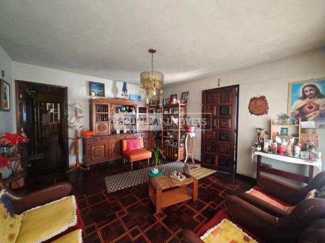 Casa com 4 Dormitórios, 440 m², à venda por R$ 920.000 Boqueirão, Curitiba PR