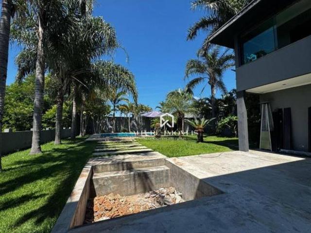 Casa com 4 dormitórios, 478 m² venda por R$ 3.900.000 ou aluguel por R$ 20.000/mês Urbanova Sã