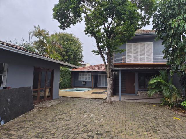 Casa com 4 dormitórios, 481.00m² para locação por R$ 5.500,00 Centro São Leopoldo/RS