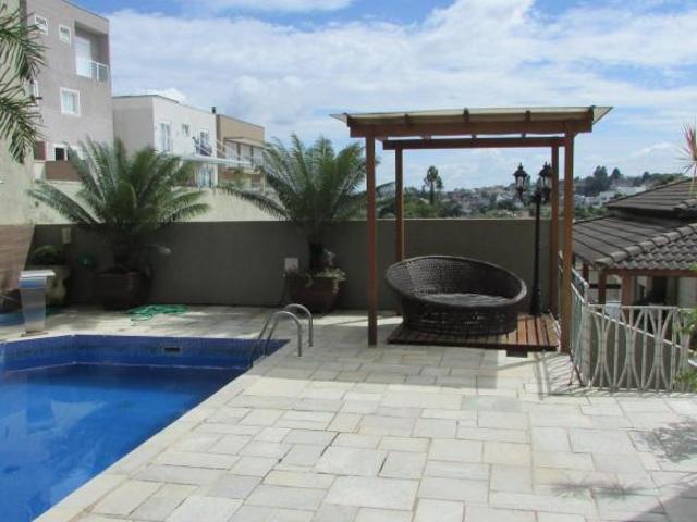 Casa com 4 dormitórios, 437 m² na Granja Viana Cotia. SP