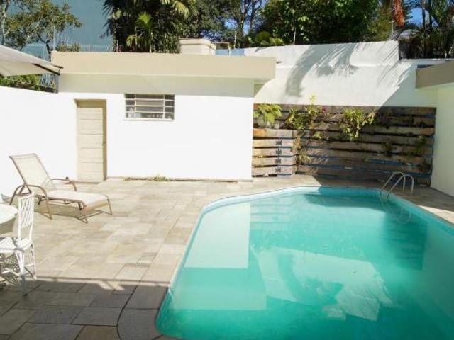 Casa com 4 dormitórios 4 vagas a venda no Alto de Pinheiros