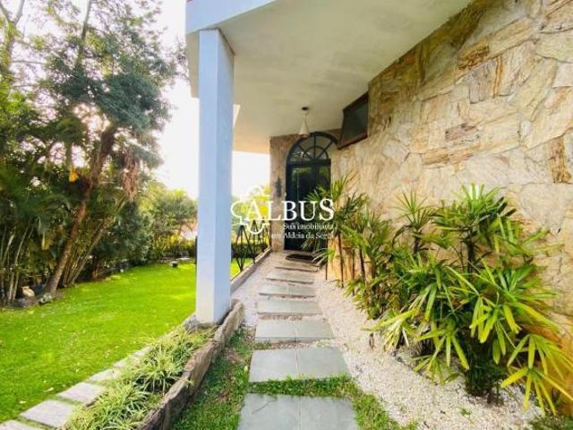 CASA COM 4 DORMITÓRIOS, 600 M² NA MORADA DOS PÁSSAROS ALDEIA DA SERRA BARUERI/SP