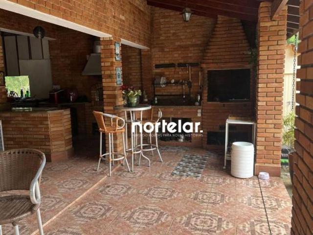 Casa com 4 dormitórios, 615 m² venda por R$ 2.900.000,00 ou aluguel por R$ 17.100,00/mês Condomí