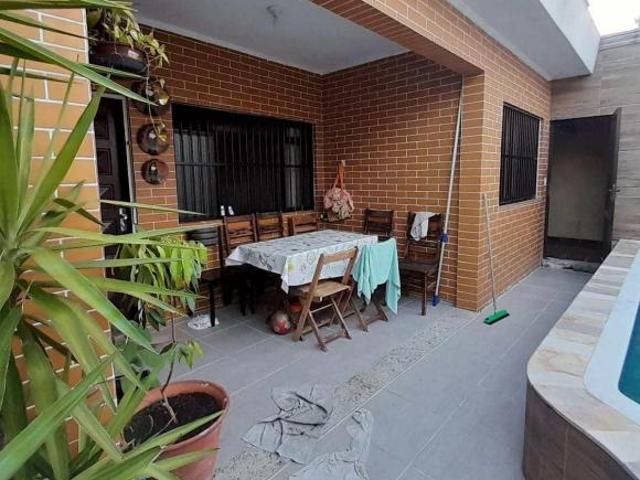 Casa com 4 dorms, Caiçara, Praia Grande R$ 900 mil, Cod: 2636