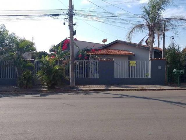Casa com 4 dorms, Cidade Jardim, Pirassununga R$ 630 mil, Cod: 10132764