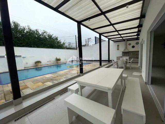 Casa com 4 dorms, Juquehy, São Sebastião, Cod: 3100
