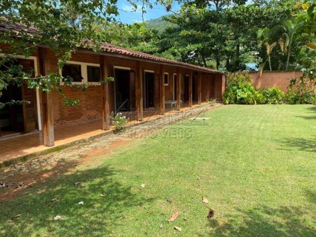 Casa com 4 dorms, Praia das Toninhas, Ubatuba R$ 2.8 mi, Cod: 4190