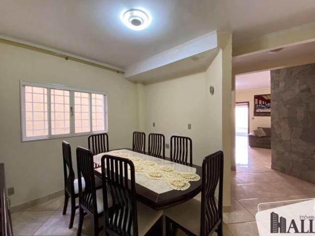 Casa com 4 dorms, Vila Curti, São José do Rio Preto R$ 749 mil, Cod: 9919