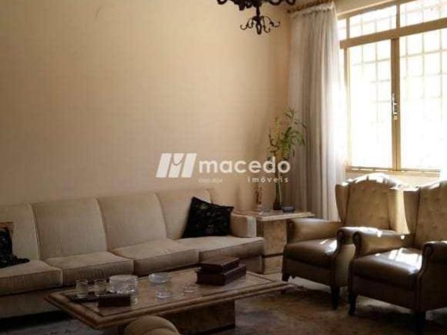 Casa com 4 dorms, Vila Hamburguesa, São Paulo R$ 1.79 mi, Cod: 5706