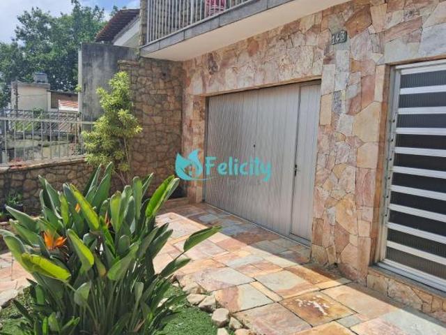 Casa com 4 dorms, 1 suíte, 6 vagas, 380m2 na Vila Pereira Barreto