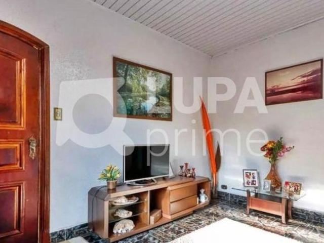 Casa com 4 Quartos, 3 banheiros e 5 vagas à Venda, 180 m², Parque Novo Mundo