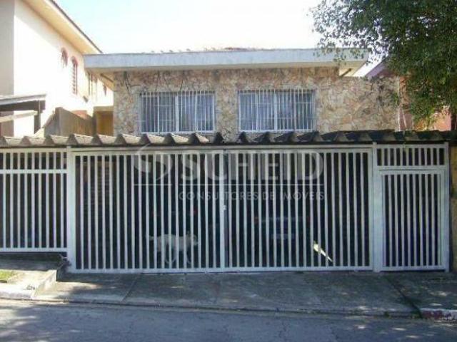 Casa com 4 Quartos, 3 banheiros localizada na região do jabaquara