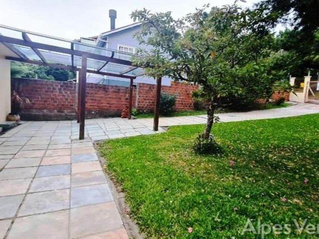 Casa com 4 quartos, 0.00m², à venda em Canela, Centro